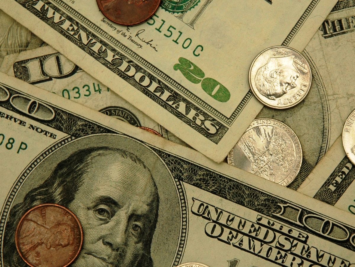 Pawn vs. Sell: Which Option Gets You the Most Cash?